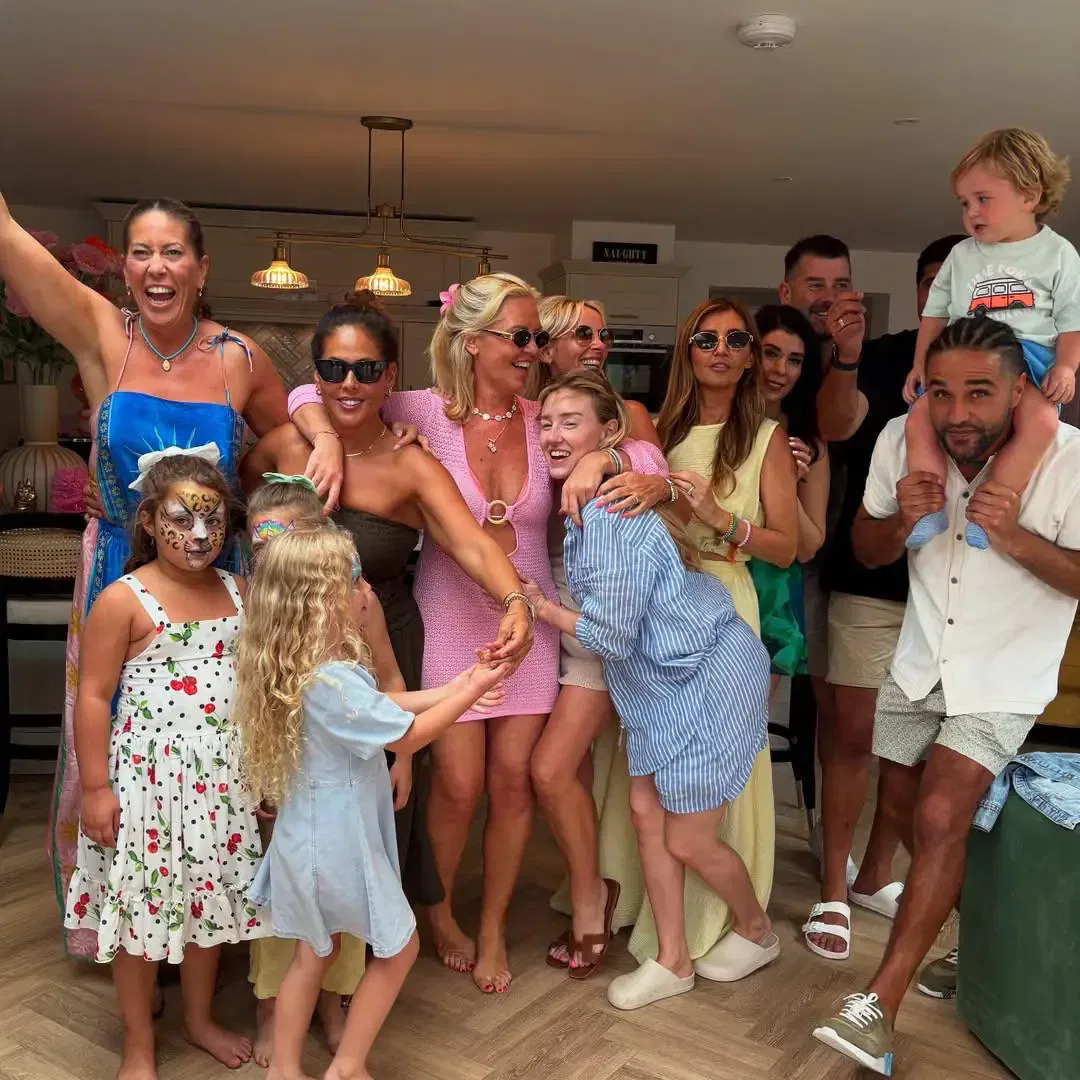 60+ Top Adult Dinner Party Games For Adults to Entertain.